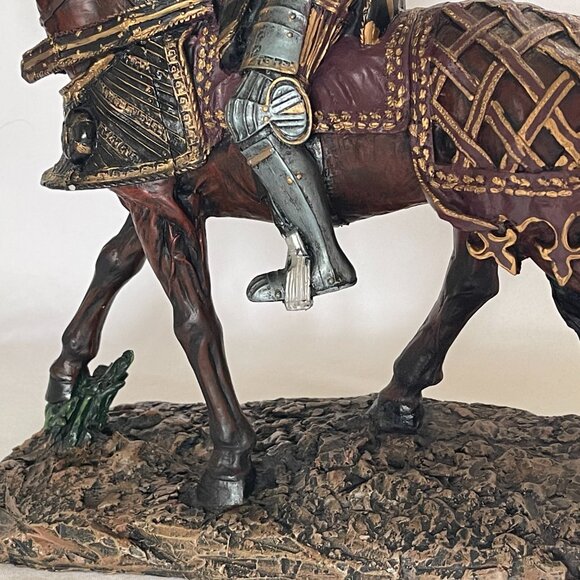 Accents | Toscano Large Detailed Red Knight Of Blenheim Palace ...